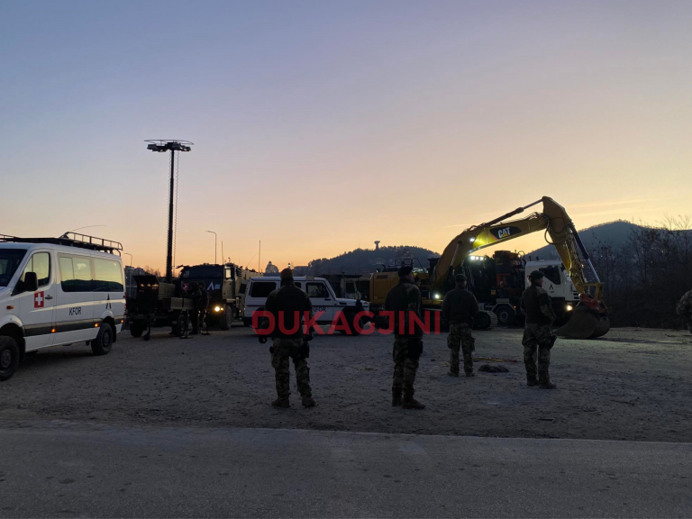 NATO për barrikadat në veri: U larguan për të zbutur tensionet - Dukagjini NATO për barrikadat në veri: U larguan për të zbutur tensionet - Dukagjini