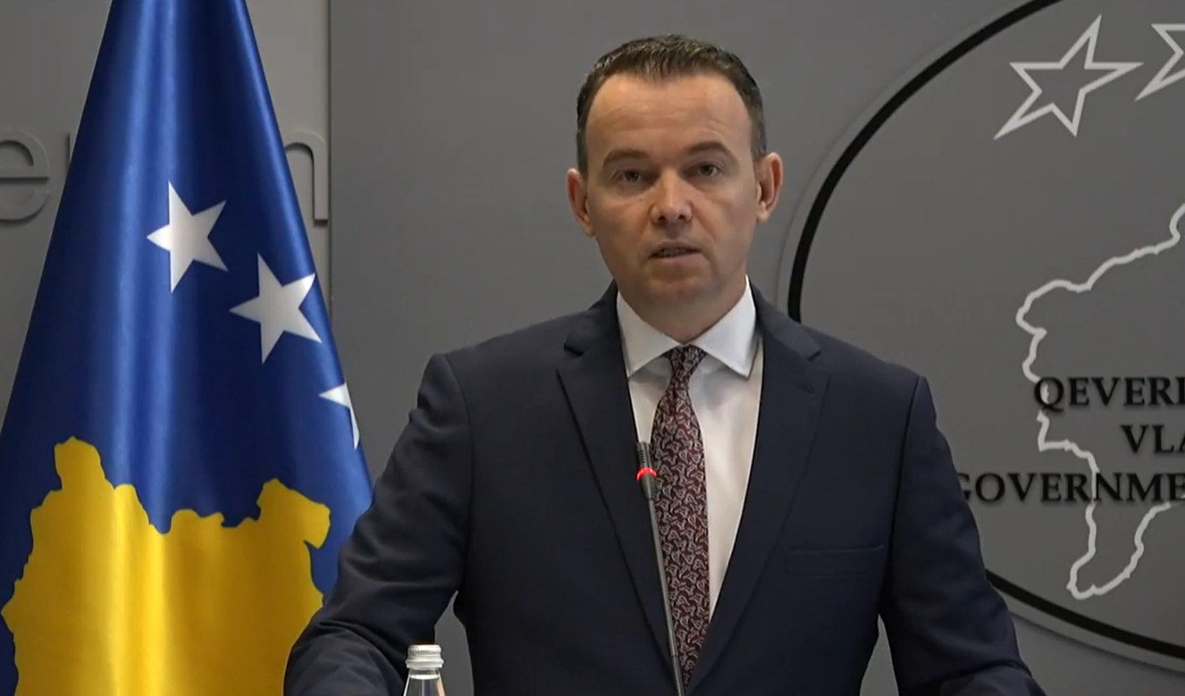 Ministri Peci për këshilltarin e dënuar për falsifikim të votave: S’do ...