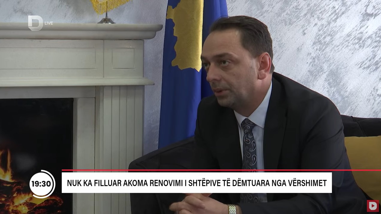 Nuk ka filluar akoma renovimi i shtëpive të dëmtuara nga vërshimet ... Nuk ka filluar akoma renovimi i shtëpive të dëmtuara nga vërshimet ...
