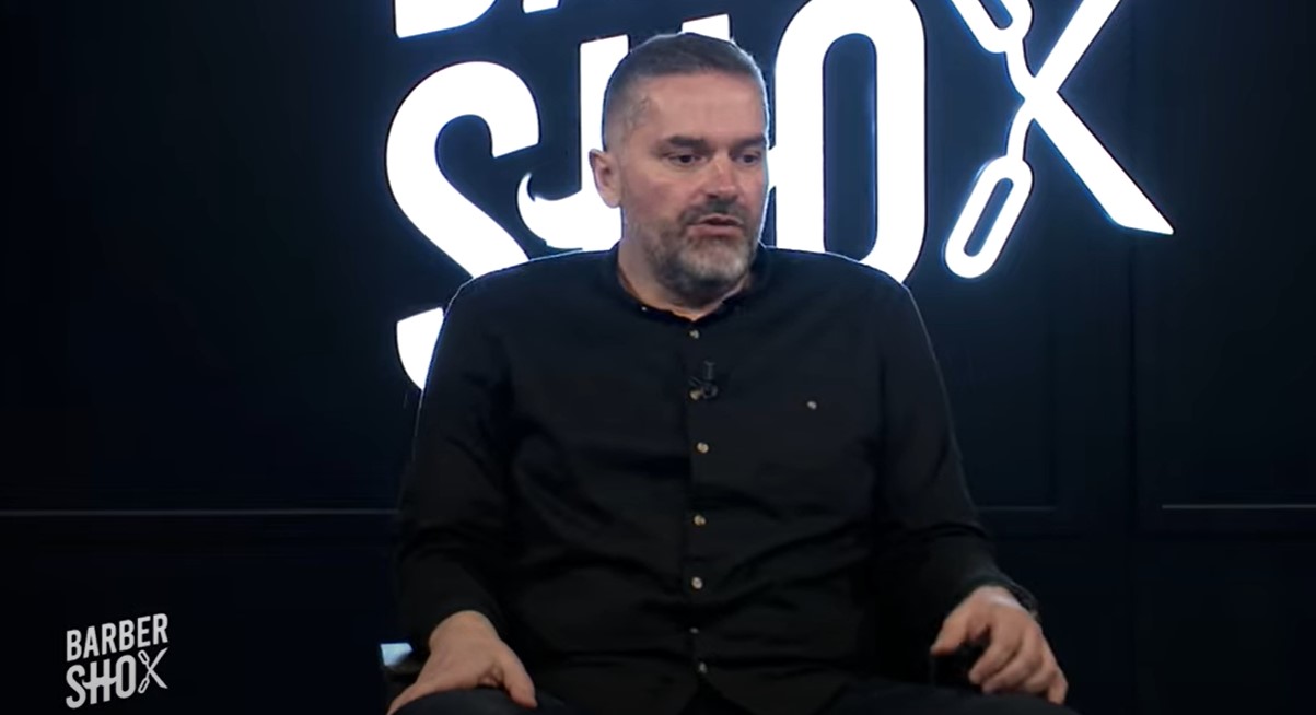 BARBER SHOK me Fis Junikun (S5/EP3) – EDMOND AZEMI DHE ARBEN FETAHU ...