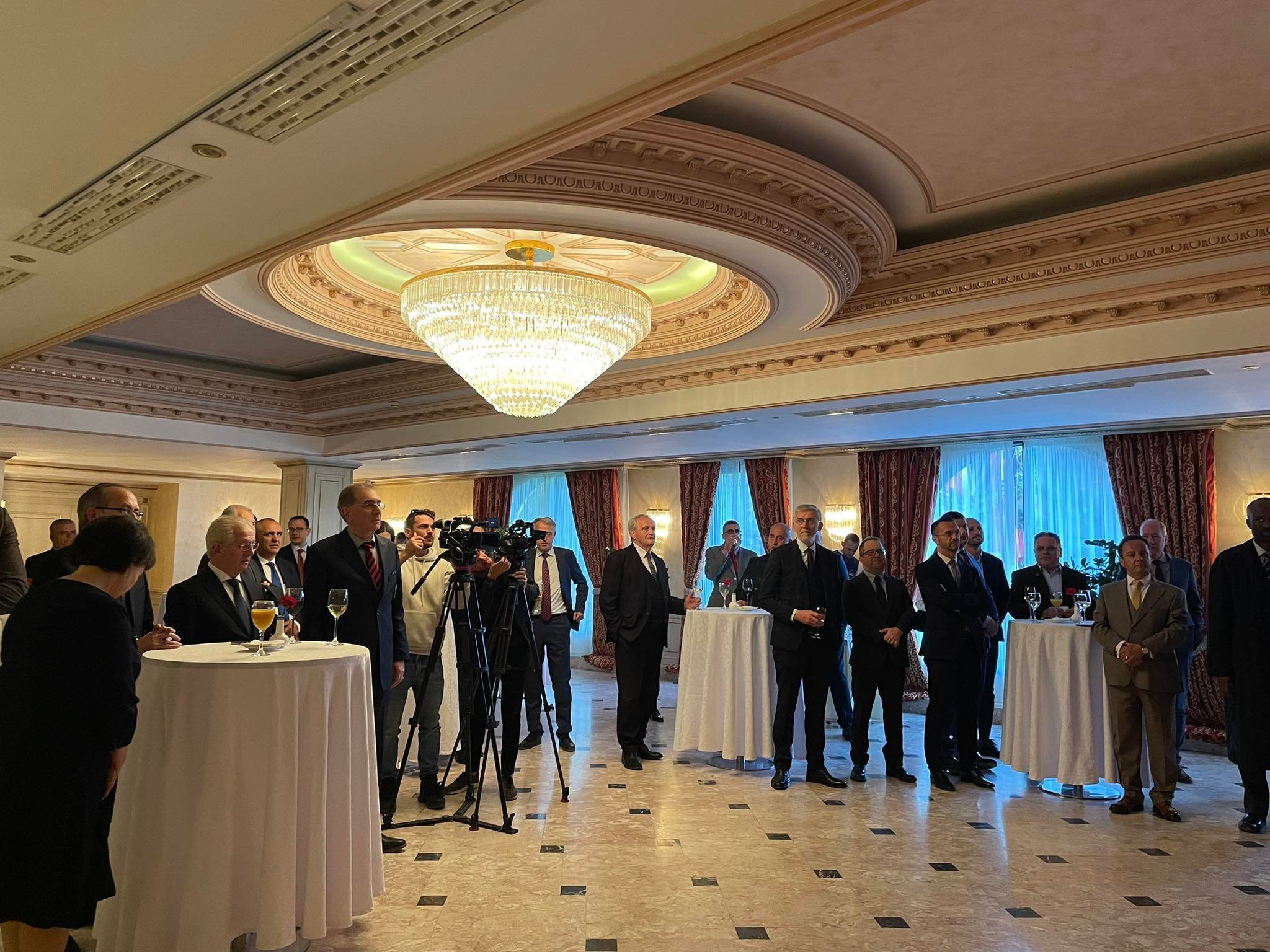 Themelohet Këshilli i Ambasadorëve të Kosovës - Dukagjini