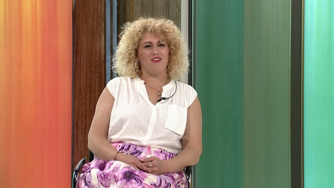 Këngëtare dhe infermiere, njihuni me Shpresa Veselaj - Dukagjini