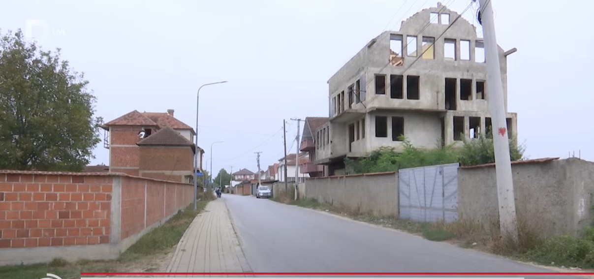 Pushkë, kallashnikov e granata si u gjetën armët në Prelluzhë? - Dukagjini