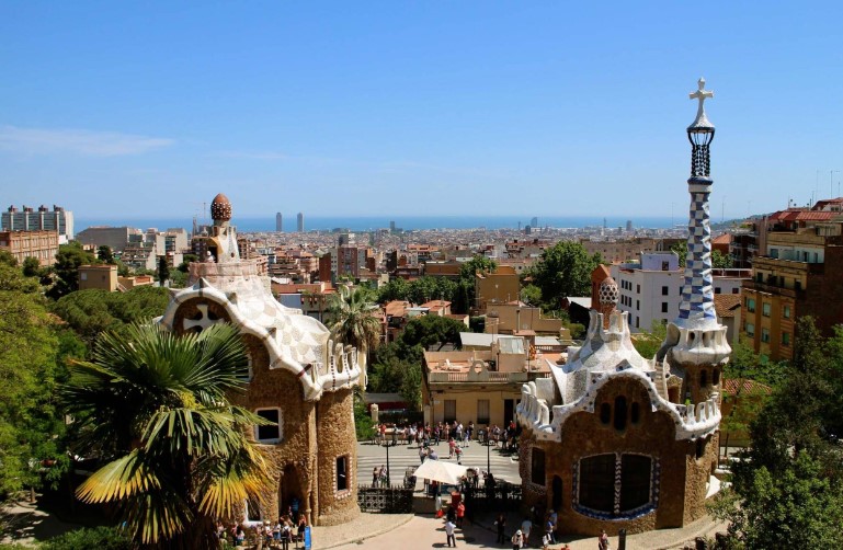 Barcelona, vendi që duhet vizituar në sezonin pranveror - Dukagjini