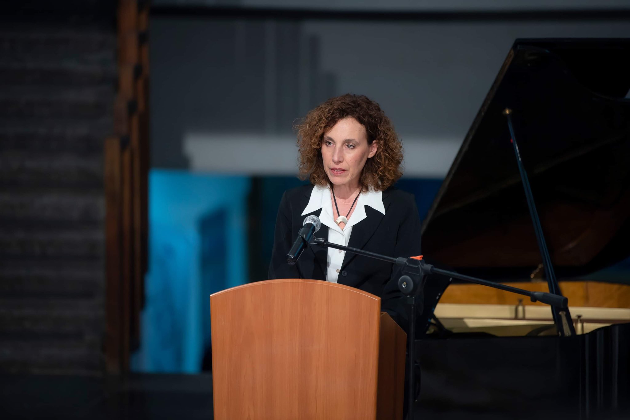 Ambasadorja e Izraelit në Kosovë, uron festën e Pashkëve - Dukagjini