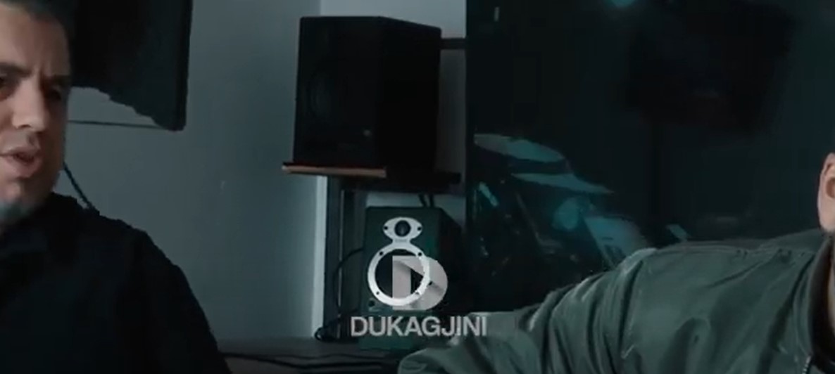 Pse grupi mori emrin “7 me 7” dhe çka fshihet prapa këtij emri? - Dukagjini Pse grupi mori emrin “7 me 7” dhe çka fshihet prapa këtij emri? - Dukagjini