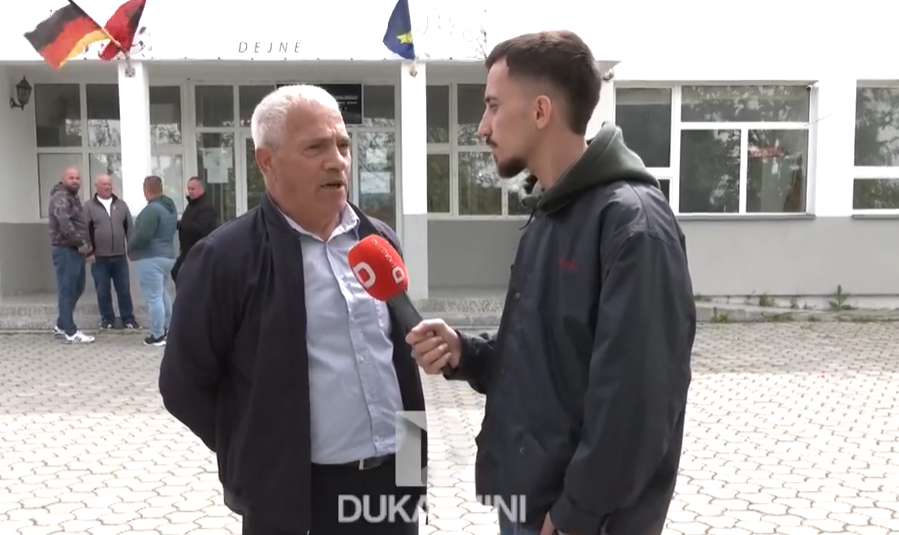 Pas 39 vitesh pune, pensionohet mësimdhënësi që nuk mungoi asnjëherë ...