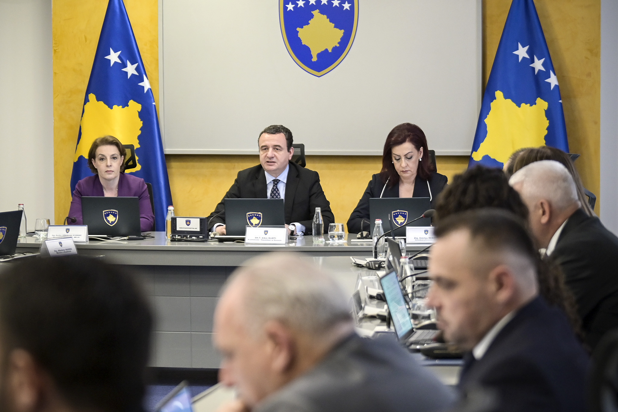 Qeveria pritet të marrë vendim për ndalimin e Tik-Tok-ut në të gjitha ... Qeveria pritet të marrë vendim për ndalimin e Tik-Tok-ut në të gjitha ...