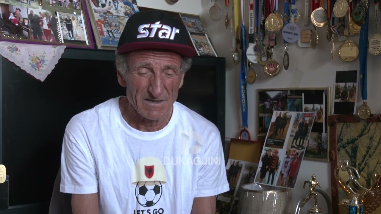 Kush është 71 vjeçari i cili po cilësohet si “Gjeniu i futbollit ...