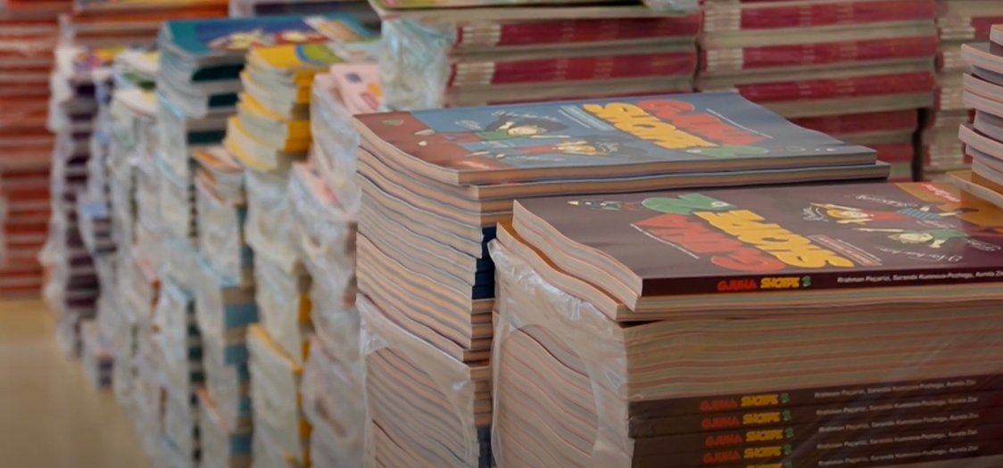 “Blerja e teksteve shkollore” – Dukagjini ju sjell përgjigjet e ...