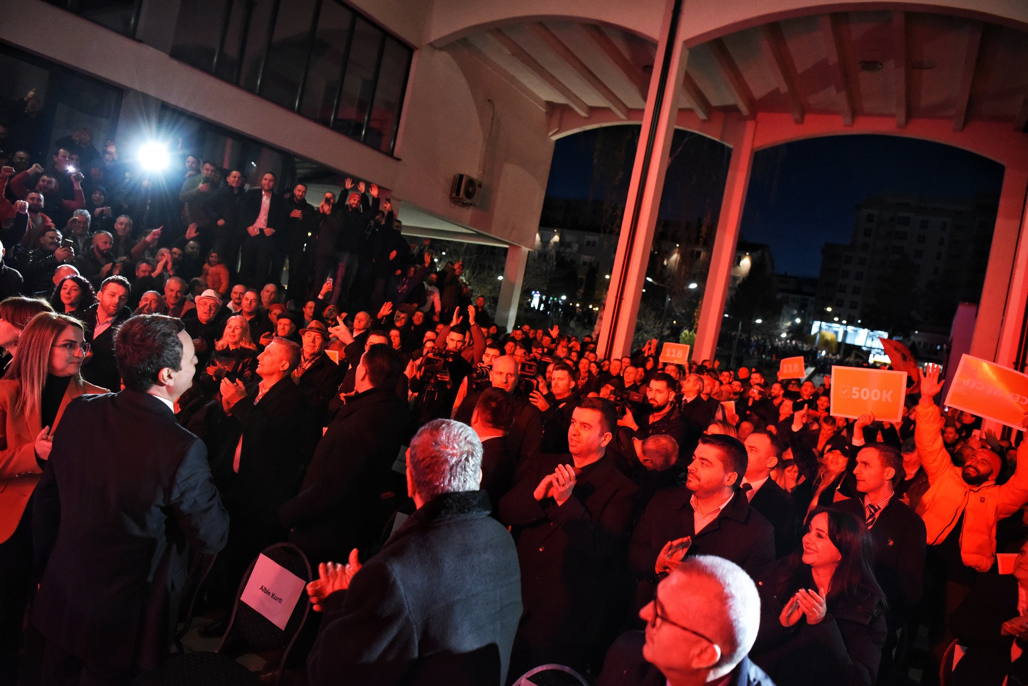 Pas tensioneve në Skenderaj, vazhdon “fërkimi” VV-PDK - Dukagjini